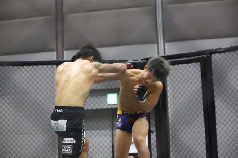 【Torao X Force】沖縄 四国、中堅戦は──組みに屈しなかったLyo,oが高岡に勝利し1勝1敗に | MMAのインタビューと試合 ...