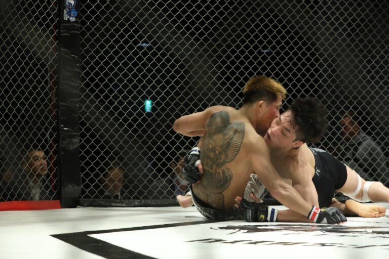 【Gladiator021】ワードッグ王者ゆうと、TDに苦しむも打撃で盛り返しキム・ウィジョンに判定勝利 | MMAのインタビューと試合レポートならMMAPLANET